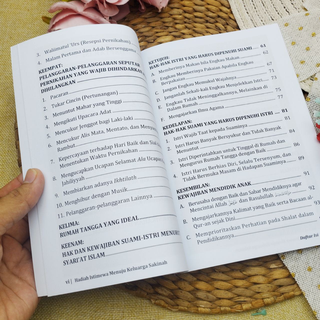 Buku Hadiah Istimewa Menuju Keluarga Sakinah - Toko Muslim